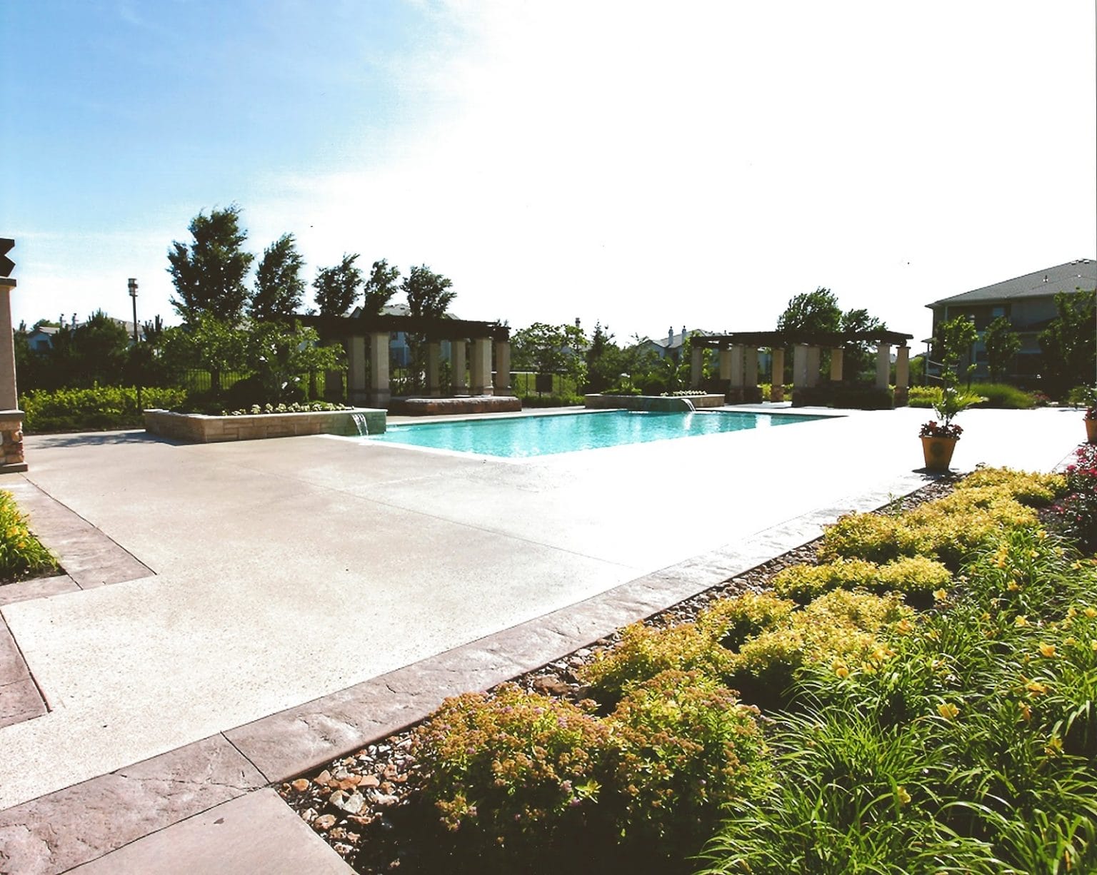 Ultimate Guide for Refinishing Pool Deck | Encore Coatings